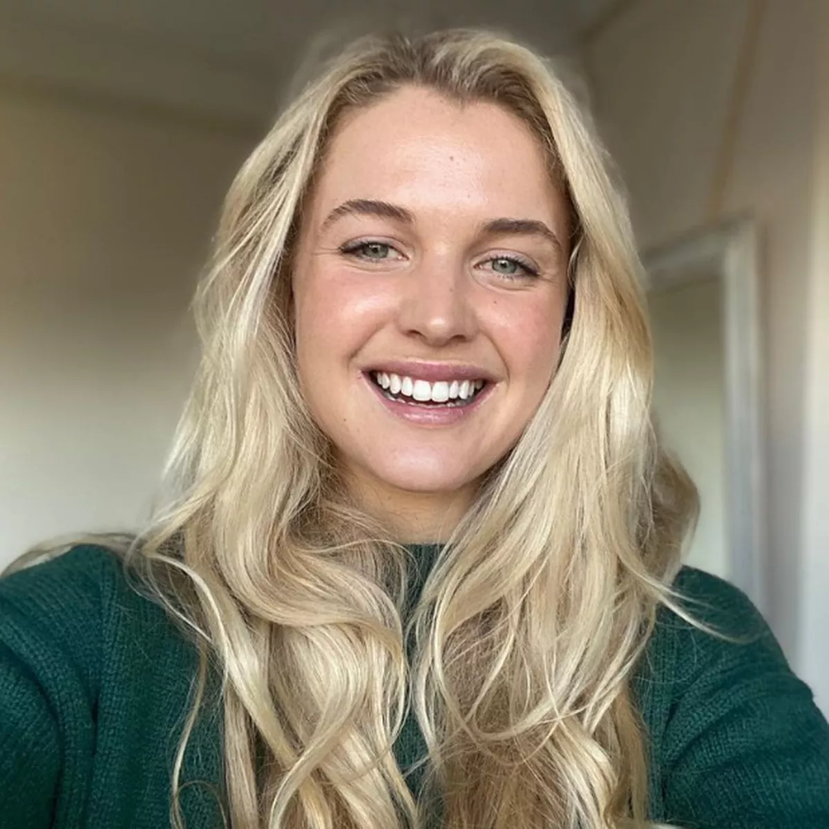 Home and Away star Juliet Godwin has announced she is pregnant and will ...