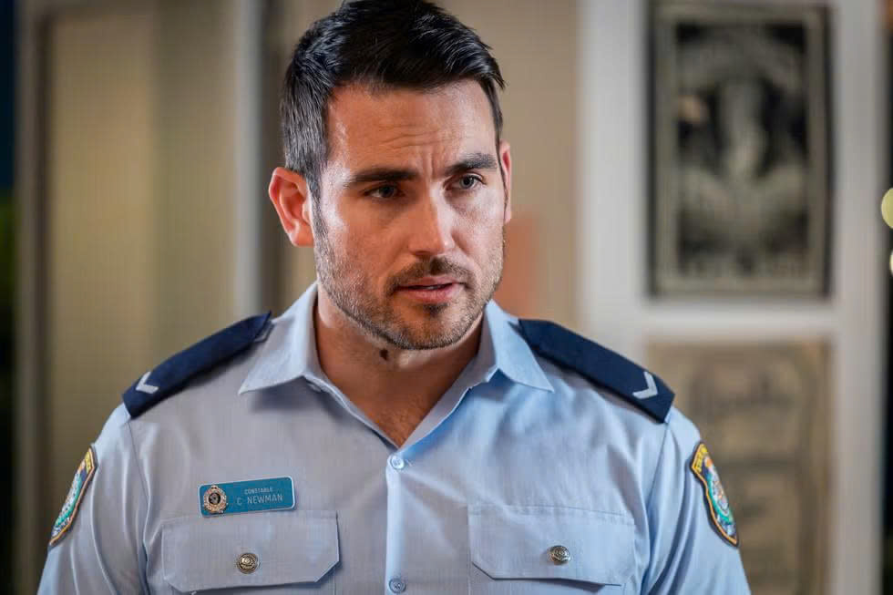 Shock: Nicholas Cartwright officially announces the time of his ...