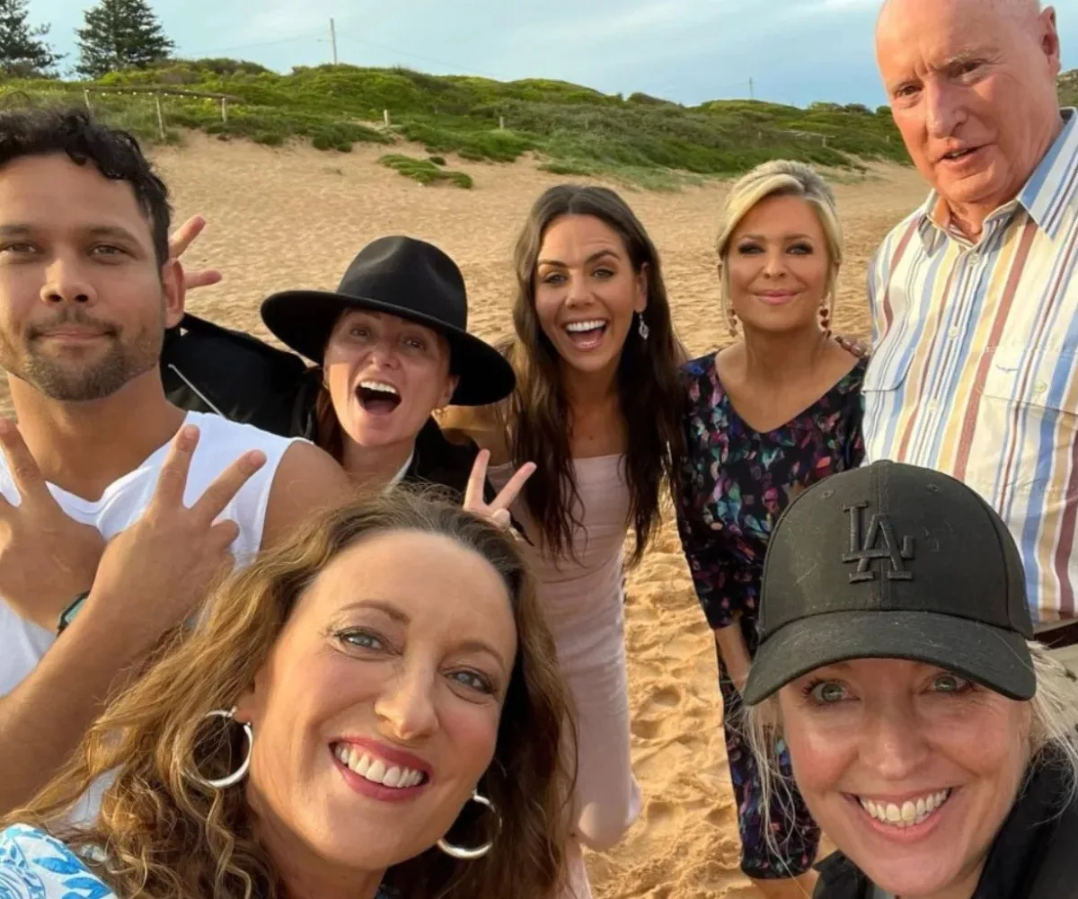 Heartbreaking: Home And Away cast suddenly says goodbye to co-stars of ...